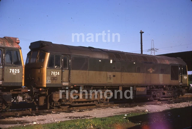 NEWPORT CLASS 25 no. 7624 1971 Kodachrome 35mm Slide RN407 £3.99 ...