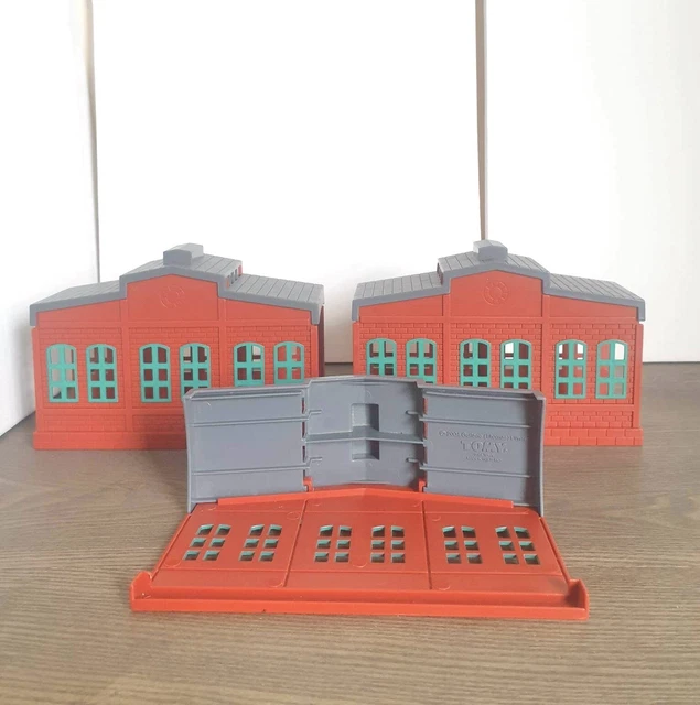THOMAS THE TANK Engine Trackmaster Engine Sheds X 5 Turntable Switch ...