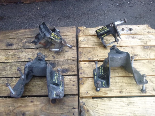FORD TRANSIT MK7 Cab And Chassis Twin Wheel Leaf Spring Hangers Full ...