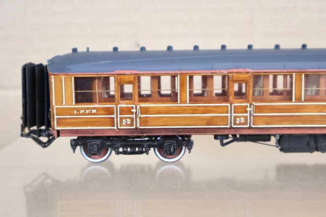 IAN KIRK CHIVERS KIT BUILT LNER 3rd CLASS CORRIDOR COACH 42517 ol $214. ...