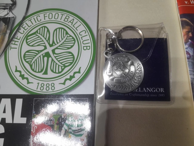 MANCHESTER UNITED PEWTER Key Ring, Flag And Programmes Job Lot Football ...