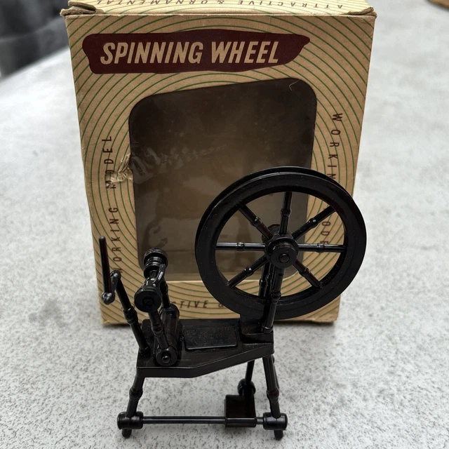 VINTAGE WORKING MODEL Spinning Wheel Miniature ‘souvenir From Wales ...
