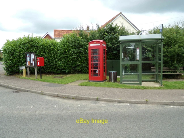 PHOTO 6X4 BUS Shelter, Notice Board Vicary Estate Postbox & Telephone ...