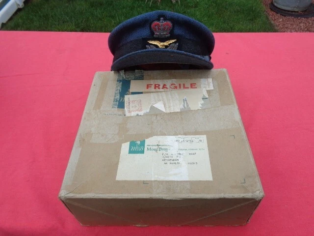 POST WW2 1964 WRAF Moss Brothers Cap in original Box. RAF MEDMENHAM £45 ...