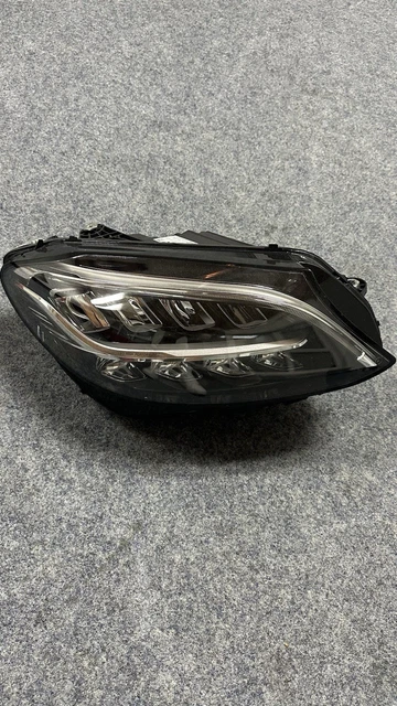 MERCEDES BENZ W205 C-Klasse LED Scheinwerfer Rechts A2059067006 EUR 890 ...
