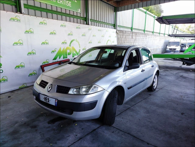 BOITE A FUSIBLES Renault Megane 2 Ph1 Hayon (Bm/Cm) 8200780028 EUR 50 ...
