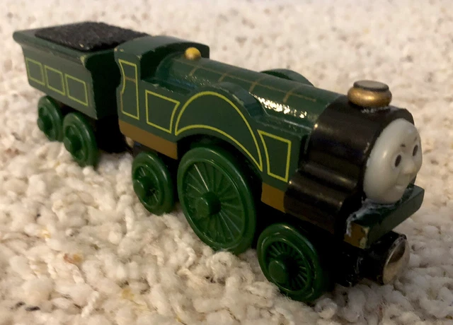 THOMAS & FRIENDS Trackmaster EMILY Motorized Train Engine And Tender ...