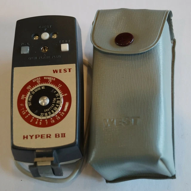 VINTAGE PHOTOGRAPHY WEST Hyper B11 Flash Gun Unit Japan With Case £9.99 ...
