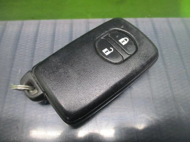 TOYOTA VITZ 2011 DBA-NSP130 Keyless Entry Remote Control Key [Used ...