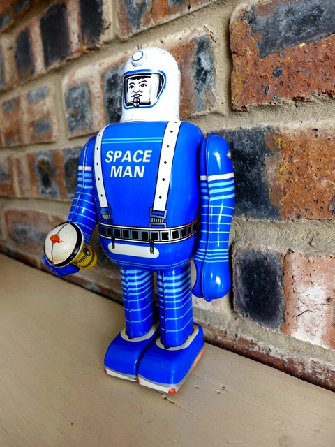 VINTAGE SPACE MAN Tin Toy Wind Up Key Inc. Collector £118.00 - PicClick UK