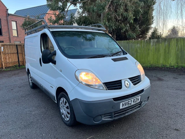 2012 RENAULT TRAFIC SL29dCi 115 [Sat Nav] Van Euro 5 PANEL VAN Diesel ...