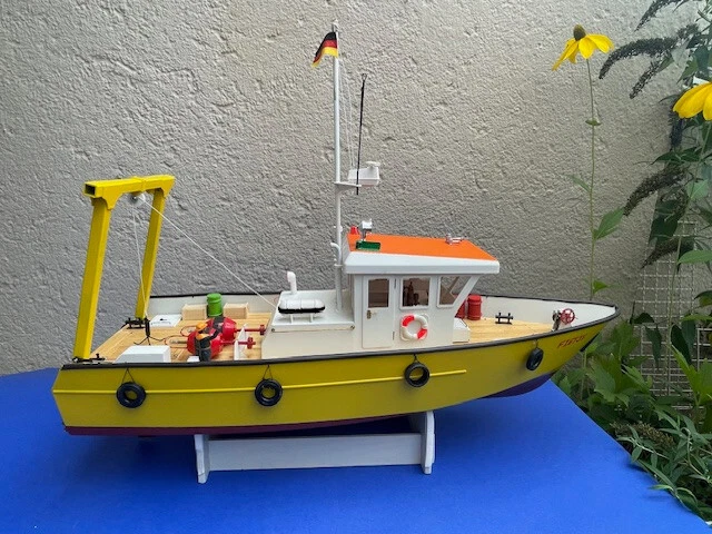 BOJENLEGER FIETJE - Paula IV Robbe, RC Modellboot Eigenbau, Länge 70 cm ...