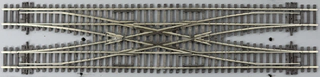 PECO 00/H0 BASED short scissor crossover code 75 livefrog DCC ONLY EUR ...