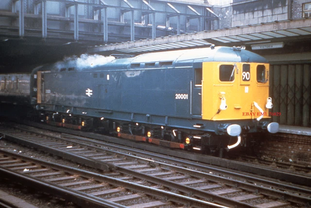 35MM SLIDE: BR Class 70 (SR Class CC) 20001 @ Victoria - BR Blue & TOPS ...