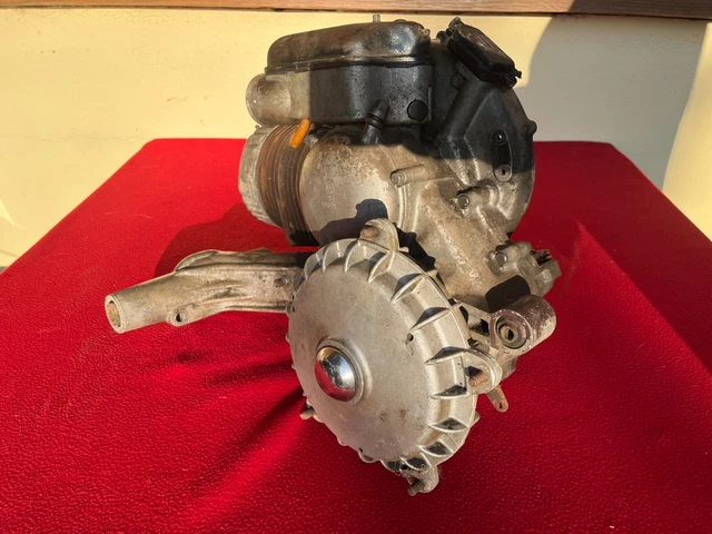 BLOC MOTEUR VESPA VNX1M Vespa 125 Px Engine Block Mit PIAGGIO Complet ...