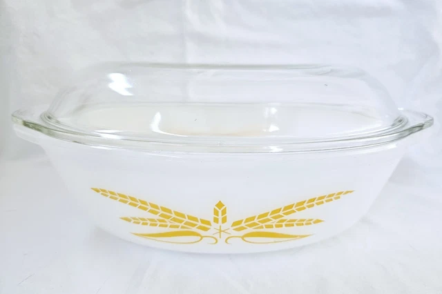 VINTAGE RETRO AGEE Pyrex Casserole Dish CO-300 Yellow Wheat Pattern w ...