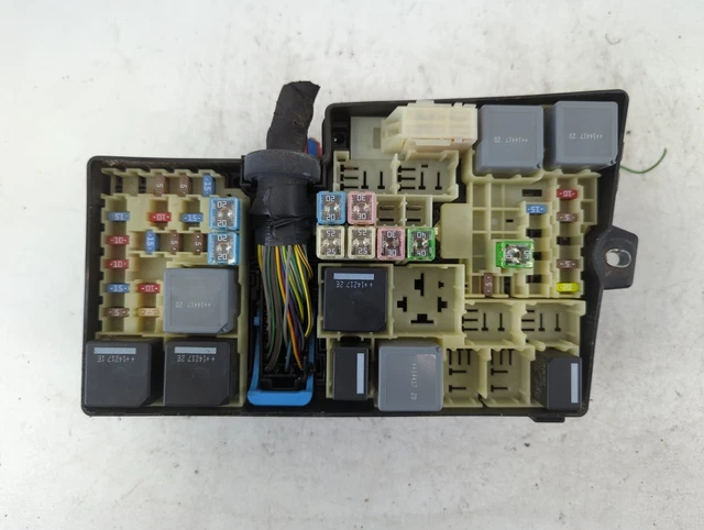 FORD TRANSIT FUSEBOX Fuse Box Relay Module Av6t-14a067-ad|e02345500 ...