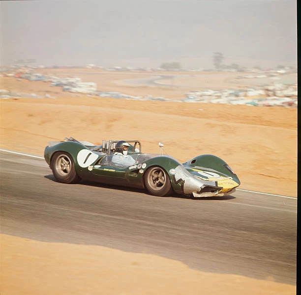 RIVERSIDE GP JIM Clark of Team Lotus drives Ford powered Lotus 40 OLD ...