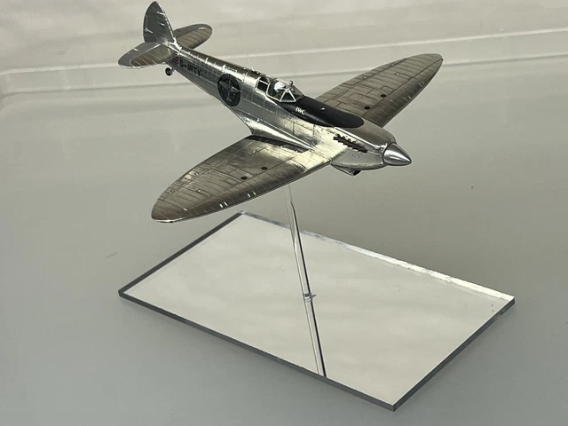 SPITFIRE IX “ The Silver Spitfire” 1/72 built & finished for display ...