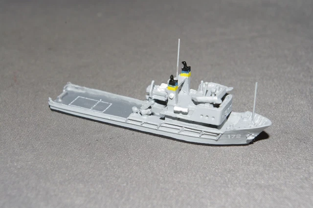 ALBATROS US NAVAL Support Tug T-Atf-172 'Usns Apache' 1/1250 Model Ship ...