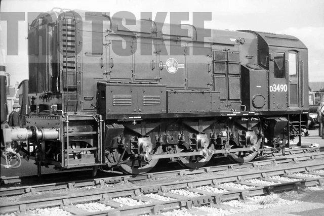 35MM NEGATIVE BR British Railways Diesel Loco Class 10 D3490 c1960s SC ...
