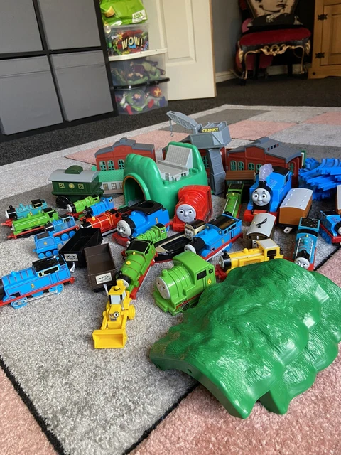 THOMAS THE TANK Engine Job Lot Engines Buildings Tomy Track £30.00 ...
