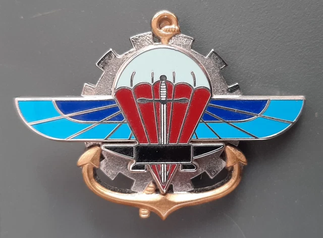 INSIGNE NUMÉROTÉ 2° RPIMA Régiment Parachutiste TDM ORIGINAL Badge EUR ...