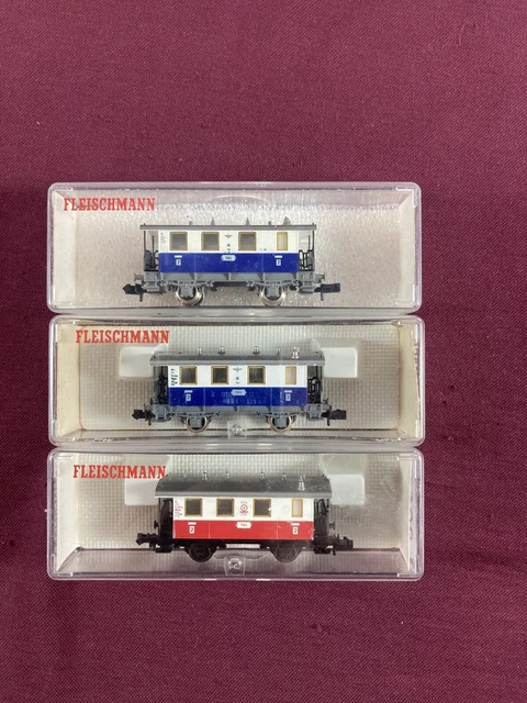 FLEISCHMANN PICCOLO 3 Personenwagen Edelweißbahn 2x8053 +8056 / OVP ...