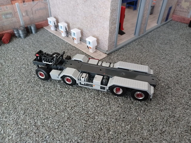 WSI MODELS, SCANIA R Highline 8X4 Chassis Frame. 1/50 Scale £49.99 ...