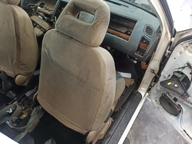 RECHTER VORDERSITZ / 180401 Für Nissan Terrano Ii R20 2.7 Tdi 4Wd EUR ...