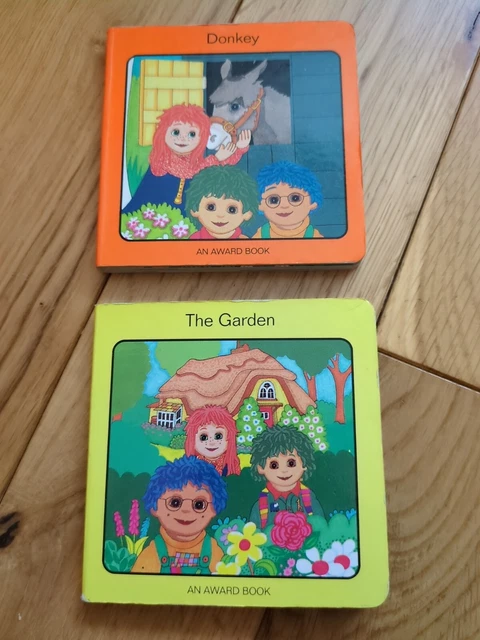 TOTS TV AWARD Book Board Book PAIR £15.00 - PicClick UK