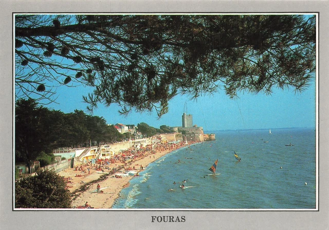 17 FOURAS LA Grande Plage Et Le Château EUR 5,90 - PicClick FR