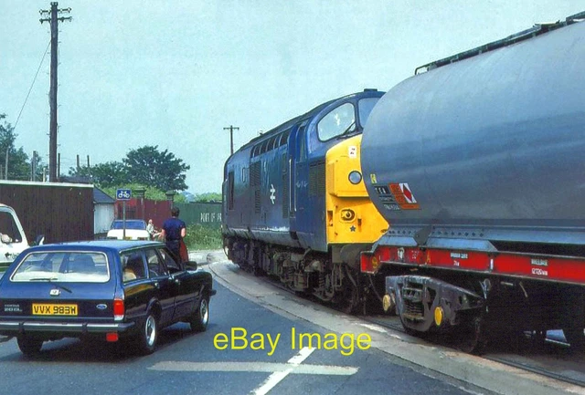 PHOTO RAILWAY 6X4 Class 37 37024 Oil Train Strand Rd Preston c1982 £2. ...