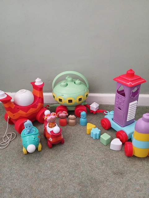 IN THE NIGHT Garden Ninky Nonk Train & Press and Go Upsy Daisy &Iggle ...