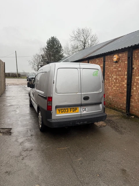 VAUXHALL COMBO PANEL Crew Cab Van 2003 1.6 Petrol Manual 5 Speed £1,350 ...