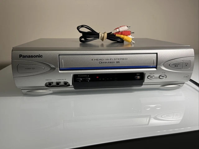 PANASONIC VCR PV-V4523S VHS Player Video Cassette Recorder w/ AV Cable ...
