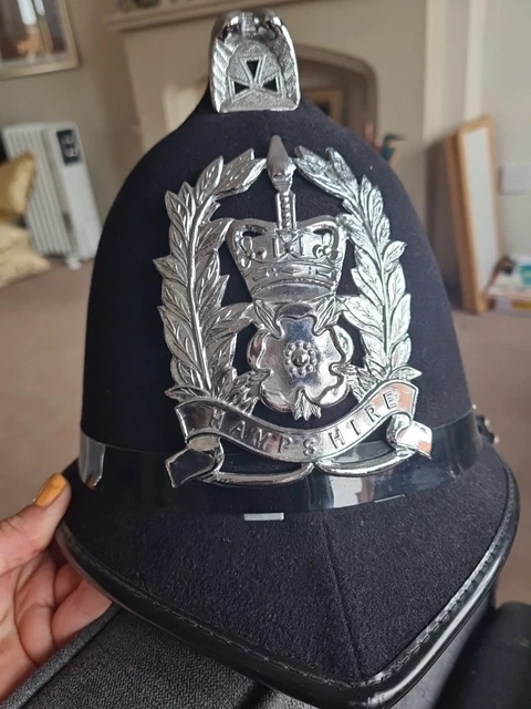 VINTAGE RARE POLICE Helmet Hampshire Constabulary Helmet Obsolete £20. ...