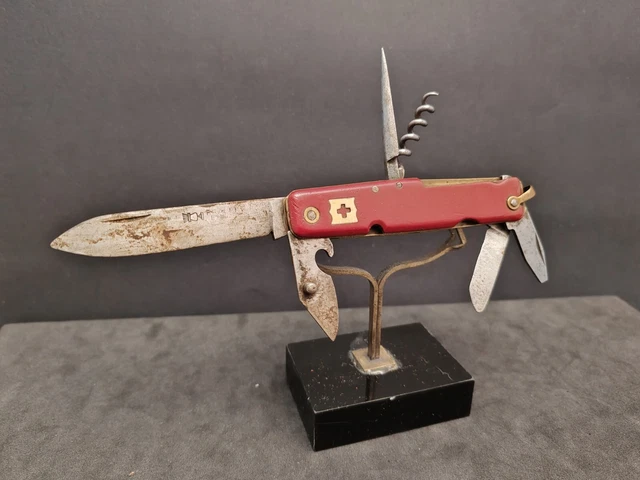 ANCIEN PRADEL COUTEAU Manche Rouge 6 Fonctions Écusson Blanc Marqué ...