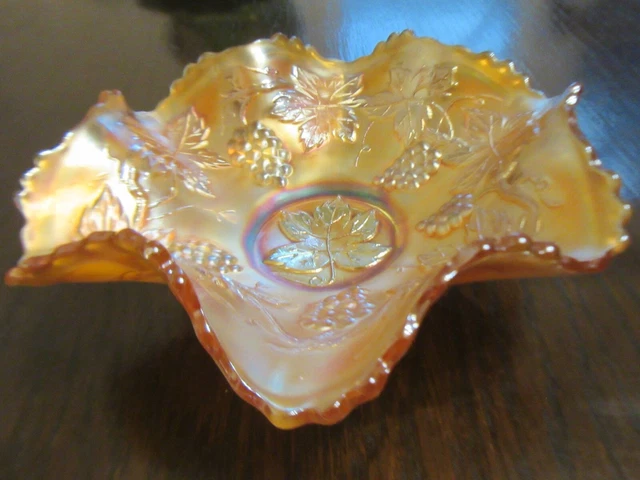 VINTAGE ANTIQUE PRE Logo Fenton Iridescent Carnival Glass Bowl Marigold ...