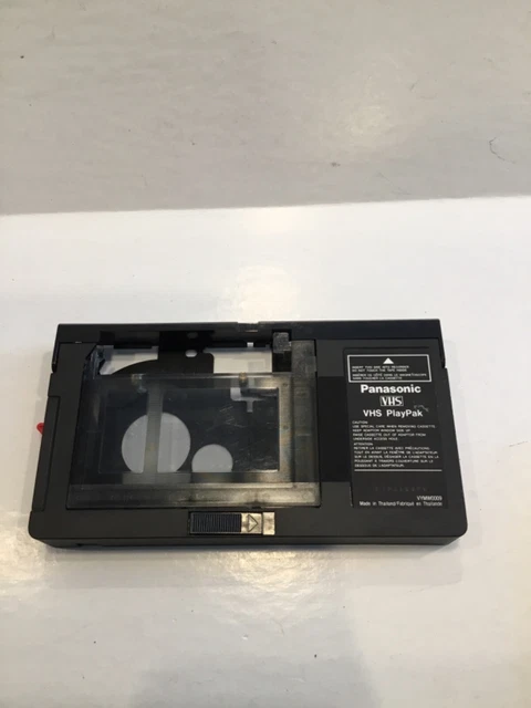 PANASONIC VHS PLAYPAK VHS-C to VHS Motorized Tape Converter Adapter EUR ...