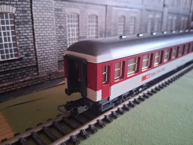 LIMA 309175 SWISS SBB CFF Coach Purple/White £9.73 - PicClick UK