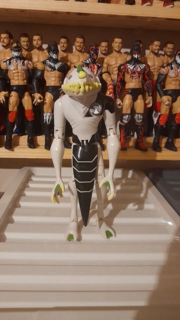 RARE BEN 10 Metamorfigure Rip jaws Water Spray 8”Figure 2006 Bandai £9. ...