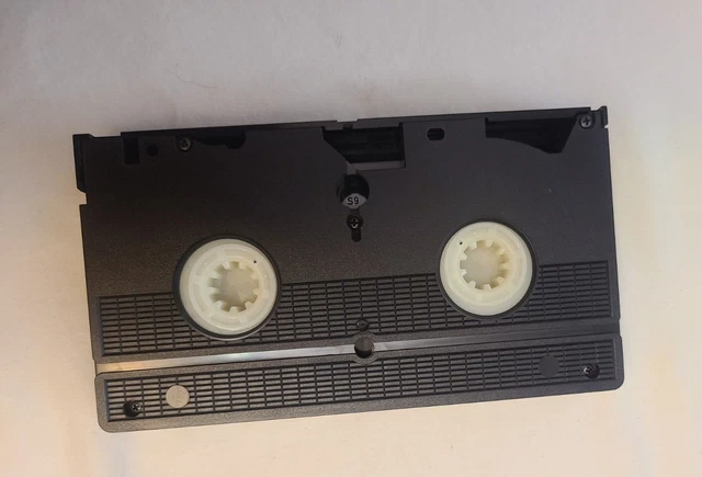 VINTAGE 1989 HE'S Your Dog, Charlie Brown! VHS Tape Snoopy Peanuts Hi ...