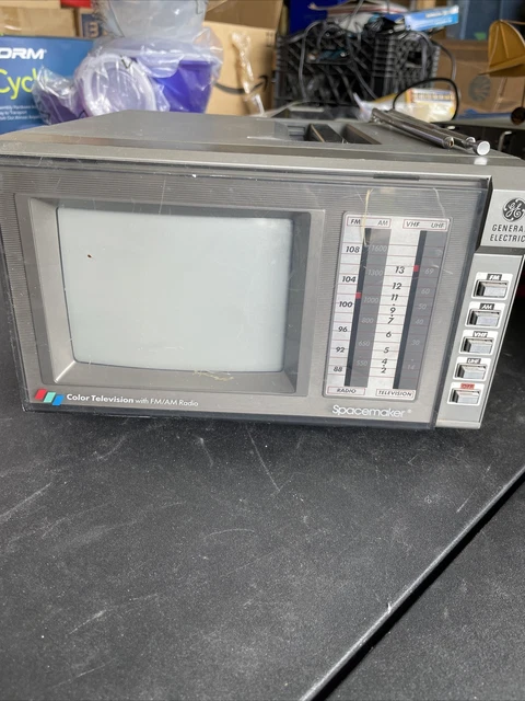 GE SPACEMAKER COLOR TV RADIO Combo AM/FM UHF/VHF Needs Power Cord *READ ...