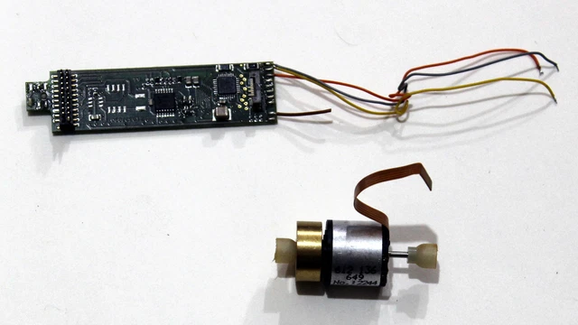 MÄRKLIN SOFT-DRIVE-SINUS-MOTOR 103045 + Treiberplatine 611625 aus BR ...