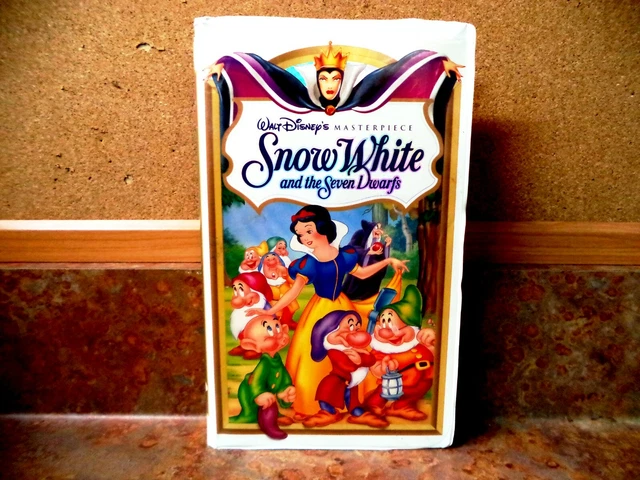 SNOW WHITE AND The Seven Dwarfs (Vhs 1994) Blockbuster Rental, £9.16 ...