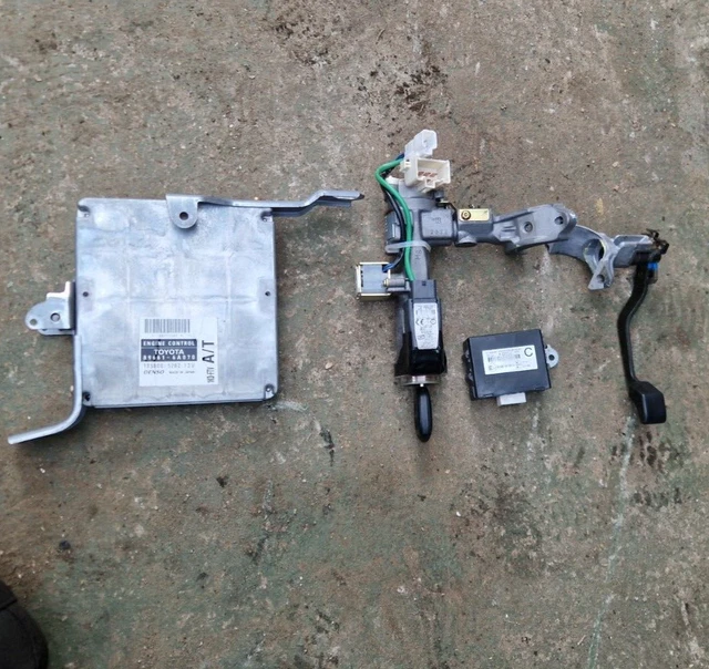 TOYOTA LAND CRUISER 120 ECU Key Set Locks 89661 6A070 2003 Immobiliser ...