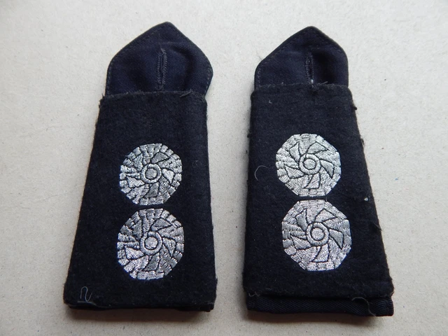 OBSOLETE HUMBERSIDE FIRE Brigade Station Officer Rank Epaulettes PO £26 ...