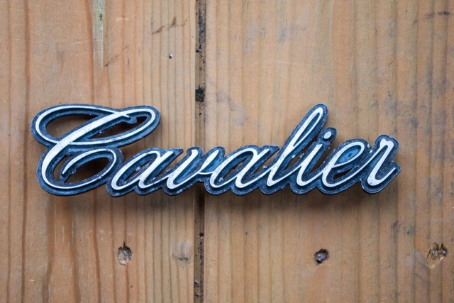 VINTAGE/CLASSIC 1970S/80S VAUXHALL Cavalier Mk1 Car Script Badge/Emblem ...