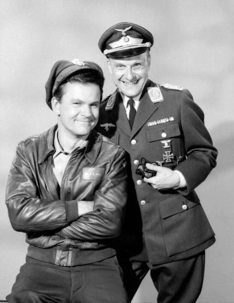 Hogans Heroes 1967 With Bob Crane Werner Klemperer Old Tv Photo Eur 6